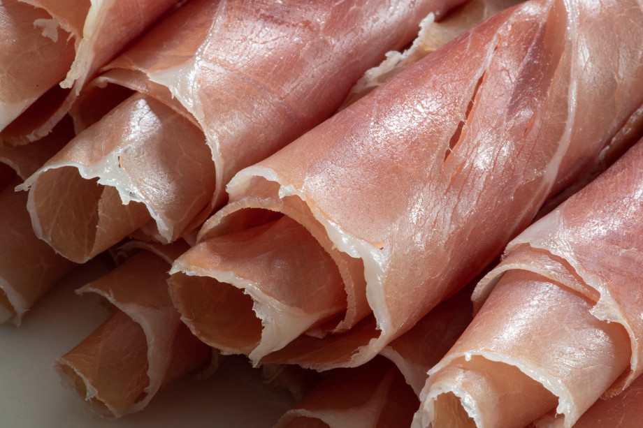 High protein diet slightly increases heart failure risk in middle-aged ...