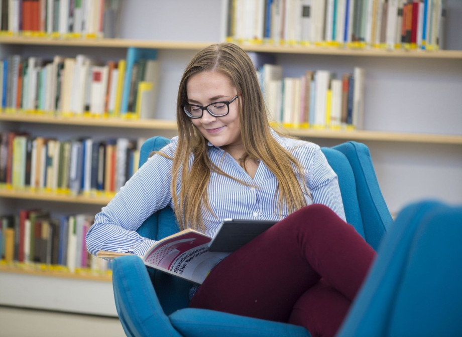 Library guide for new customers (UEF Library)