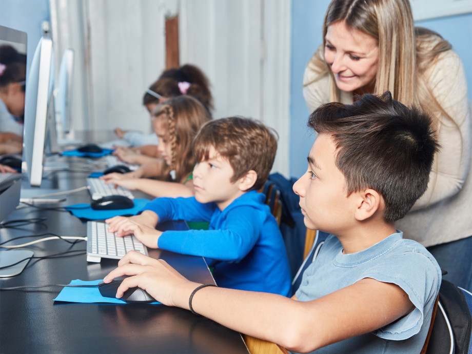 Pedagogical Application of Digital Tools in E-learning | University of ...
