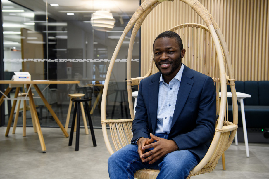 Andrew Agbaje Wins Outstanding Abstract Award at ENDO 2024 congress ...